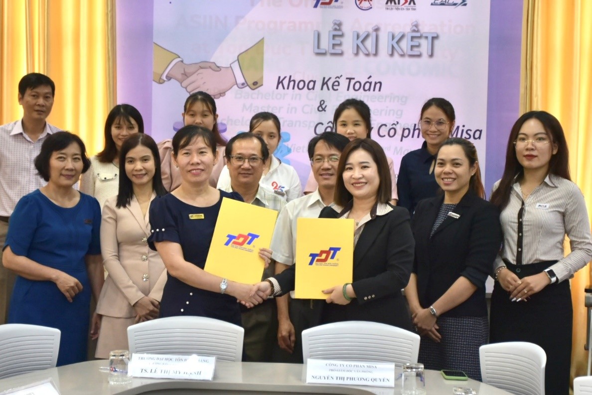 The Cooperation signing ceremony betwween the Accounting Faculty and ...